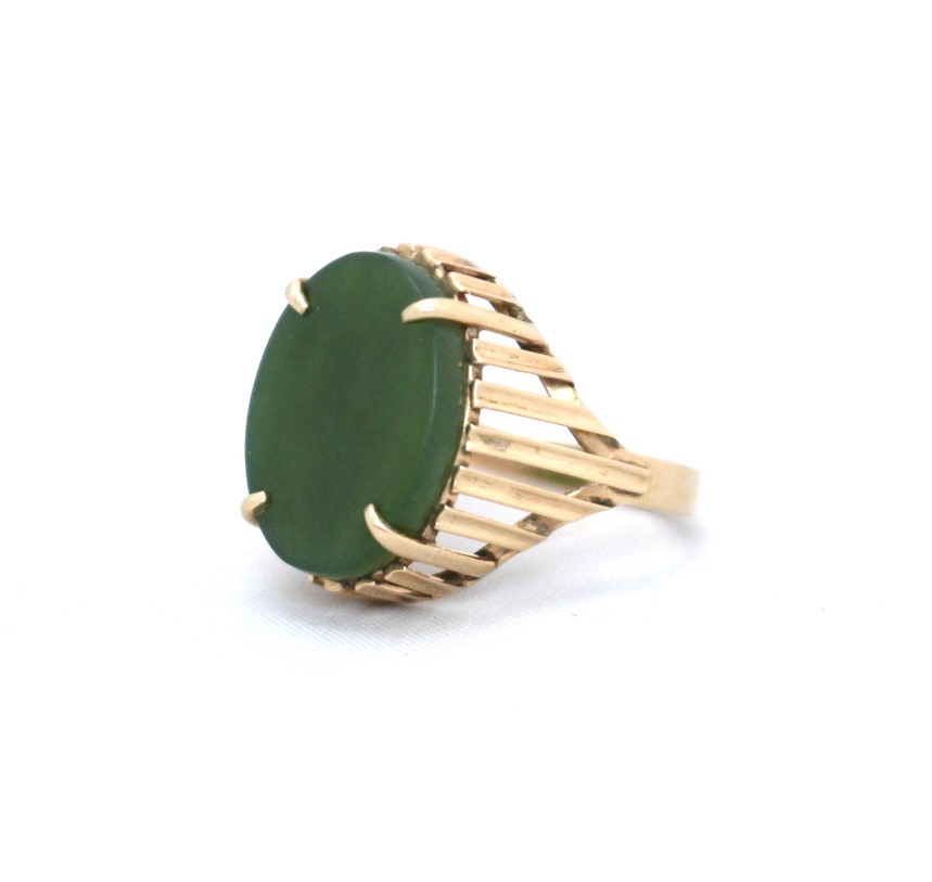 Nephrite gold ring – Russell Lane Jewellers